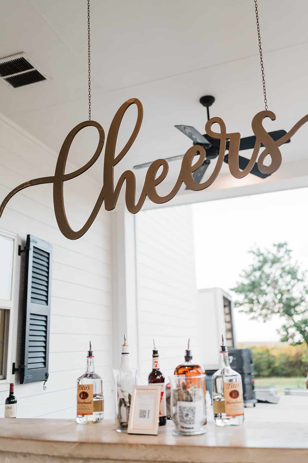 Wedding Cocktails and Wedding Bar Ideas - Kendall Point